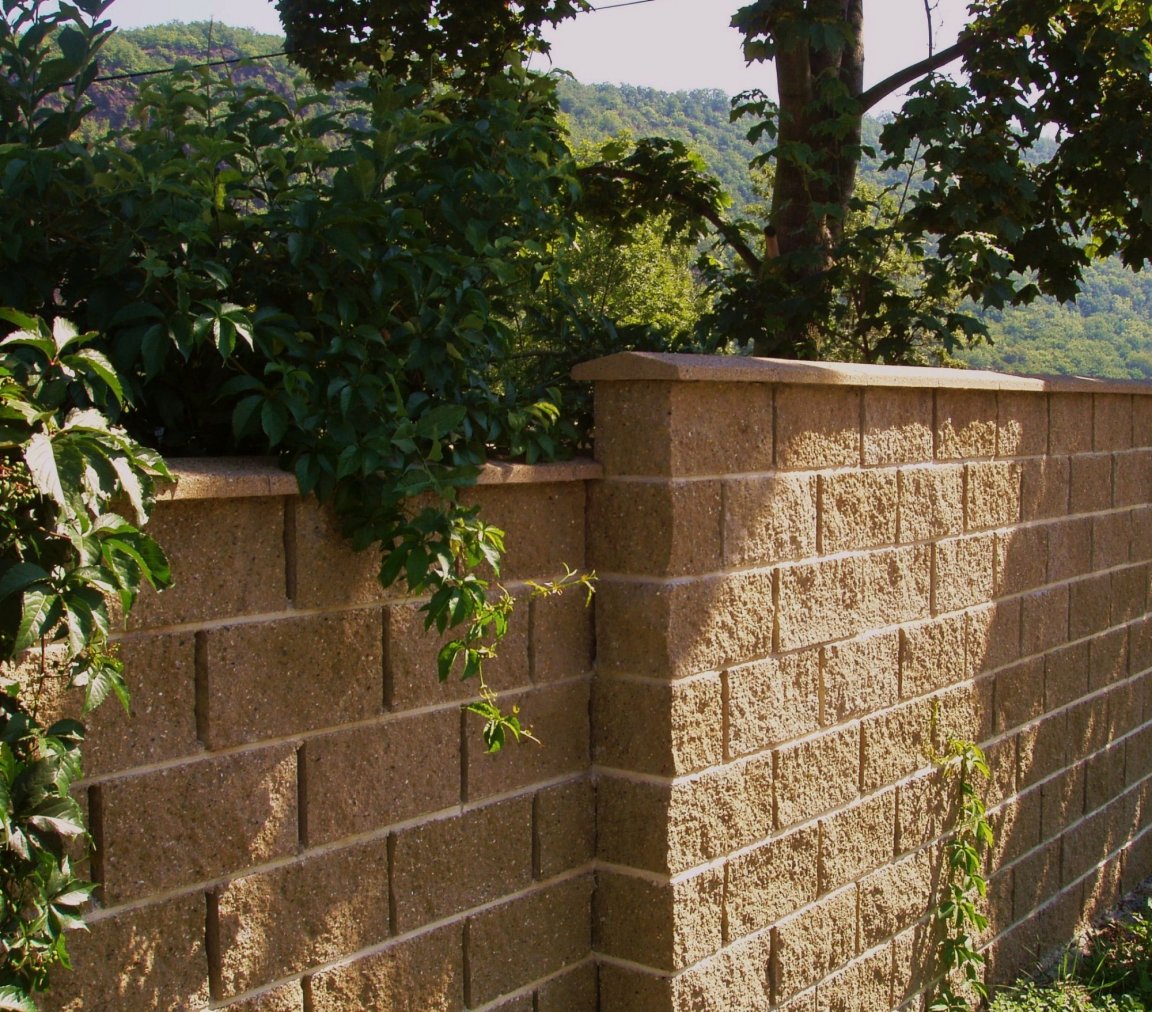 Betonové tvárnice štípané Družstvo Cementářů Praha